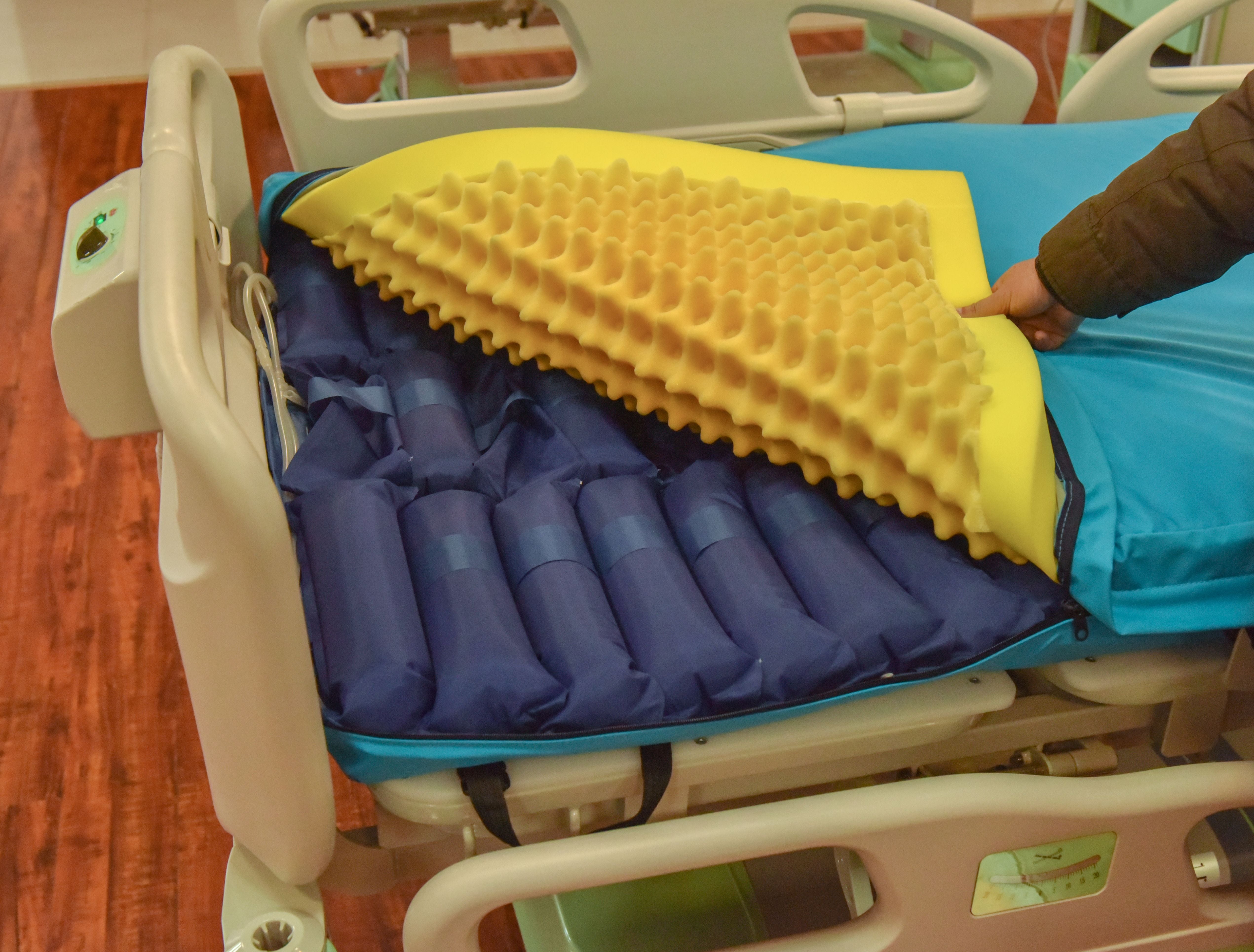 Liberty Low Air Loss Lateral Rotation Mattress - 33.5 x 78 inch ...